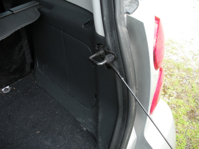 Wiring a US-spec Smart ForTwo (451) for Flat Towing - RV Nerds